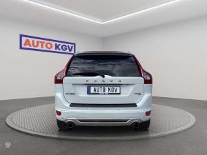 White Volvo XC60 2012 in Kaunas, with an engine capacity of 2.00 L and mileage of 396 thousand km for 6299 €, photo 5 on AUTOMOTO.COM.LV