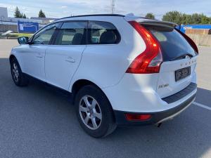 White Volvo XC60 2012 in Panevezys, with an engine capacity of 1.98 L and mileage of 300 thousand km for 6200 €, photo 5 on AUTOMOTO.COM.LV