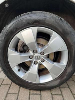 Balts Volvo XC60 2012 Viļņa, ar dzinēja tilpumu 1.98 L un nobraukumu 282 tūkst. km par 8500 €, foto 16 vietnē AUTOMOTO.COM.LV