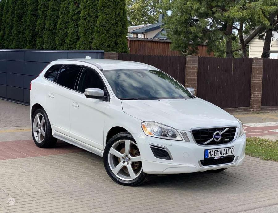 Balts Volvo XC60 2012 Marijampole, ar dzinēja tilpumu 2.40 L un nobraukumu 324 tūkst. km par 9999 €, foto 3 vietnē AUTOMOTO.COM.LV