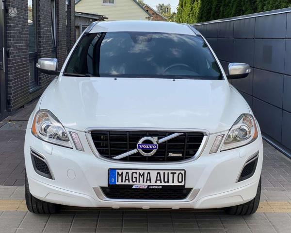 Balts Volvo XC60 2012 Marijampole, ar dzinēja tilpumu 2.40 L un nobraukumu 324 tūkst. km par 9999 €, foto 4 vietnē AUTOMOTO.COM.LV