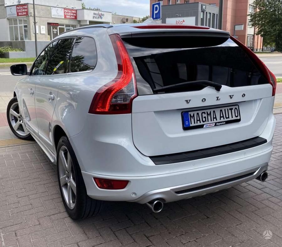 Balts Volvo XC60 2012 Marijampole, ar dzinēja tilpumu 2.40 L un nobraukumu 324 tūkst. km par 9999 €, foto 16 vietnē AUTOMOTO.COM.LV