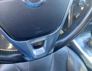 Balts Volvo XC60 2012 Marijampole, ar dzinēja tilpumu 2.40 L un nobraukumu 324 tūkst. km par 9999 €, foto 39 vietnē AUTOMOTO.COM.LV