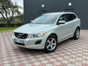 White Volvo XC60 2012 in Aizkraukle, with an engine capacity of 2.40 L and mileage of 302 thousand km for 9660 €, photo  on AUTOMOTO.COM.LV