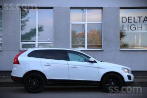 Balts Volvo XC60 2012 Rīga, ar dzinēja tilpumu 2.40 L un nobraukumu 363 tūkst. km par 7495 €, foto 4 vietnē AUTOMOTO.COM.LV