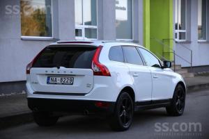 Balts Volvo XC60 2012 Rīga, ar dzinēja tilpumu 2.40 L un nobraukumu 363 tūkst. km par 7495 €, foto 7 vietnē AUTOMOTO.COM.LV