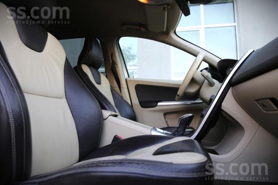 Balts Volvo XC60 2012 Rīga, ar dzinēja tilpumu 2.40 L un nobraukumu 363 tūkst. km par 7495 €, foto 13 vietnē AUTOMOTO.COM.LV