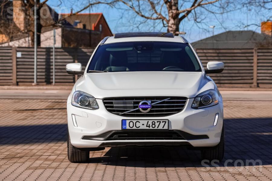 Balts Volvo XC60 2013 Jelgava, ar dzinēja tilpumu 2.40 L un nobraukumu 0 tūkst. km par 14650 €, foto 2 vietnē AUTOMOTO.COM.LV