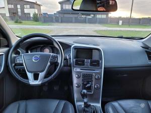 Balts Volvo XC60 2013 Raseiniai, ar dzinēja tilpumu 1.98 L un nobraukumu 288 tūkst. km par 7700 €, foto 11 vietnē AUTOMOTO.COM.LV