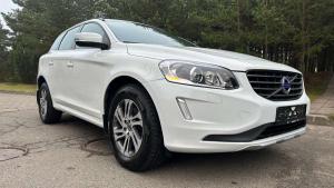 White Volvo XC60 2013 in Vilnius, with an engine capacity of 2.40 L and mileage of 237 thousand km for 10750 €, photo 5 on AUTOMOTO.COM.LV
