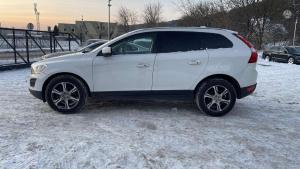White Volvo XC60 2013 in Kaunas, with an engine capacity of 2.95 L and mileage of 159 thousand km for 7900 €, photo 3 on AUTOMOTO.COM.LV