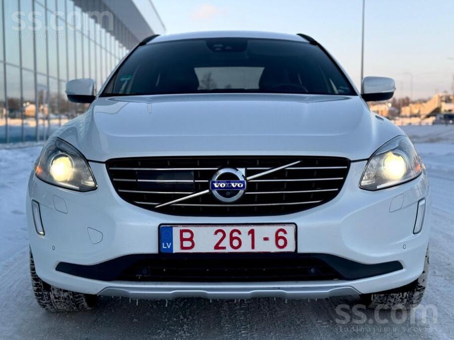 White Volvo XC60 2013 in Rezekne, with an engine capacity of 2.40 L and mileage of 237 thousand km for 14990 €, photo 1 on AUTOMOTO.COM.LV