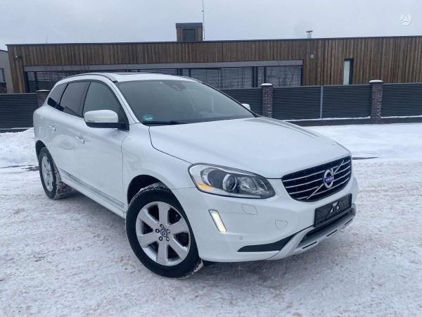 Balts Volvo XC60 2013 Šauļi, ar dzinēja tilpumu 1.98 L un nobraukumu 268 tūkst. km par 12650 €, foto 1 vietnē AUTOMOTO.COM.LV
