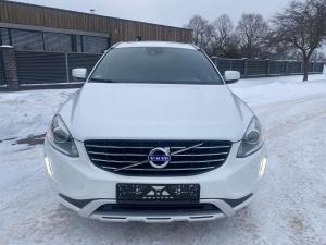 White Volvo XC60 2013 in Siauliai, with an engine capacity of 1.98 L and mileage of 268 thousand km for 12650 €, photo 6 on AUTOMOTO.COM.LV