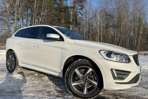 White Volvo XC60 2013 in Kaunas, with an engine capacity of 2.40 L and mileage of 260 thousand km for 13300 €, photo 2 on AUTOMOTO.COM.LV