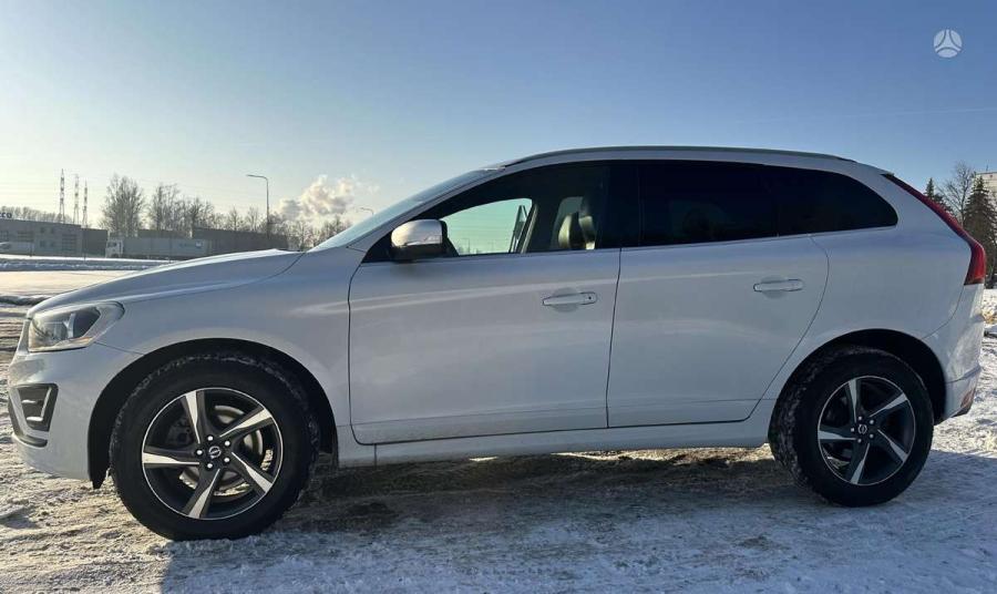 Balts Volvo XC60 2013 Kauņa, ar dzinēja tilpumu 2.40 L un nobraukumu 260 tūkst. km par 13300 €, foto 5 vietnē AUTOMOTO.COM.LV