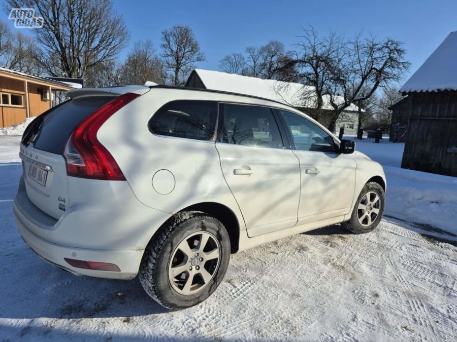 Белый Вольво ХС60 2013 в Таураге, объемом двигателя 2.40 л и пробегом 317 тыс. км за 9300 €, фото 8 на AUTOMOTO.COM.LV
