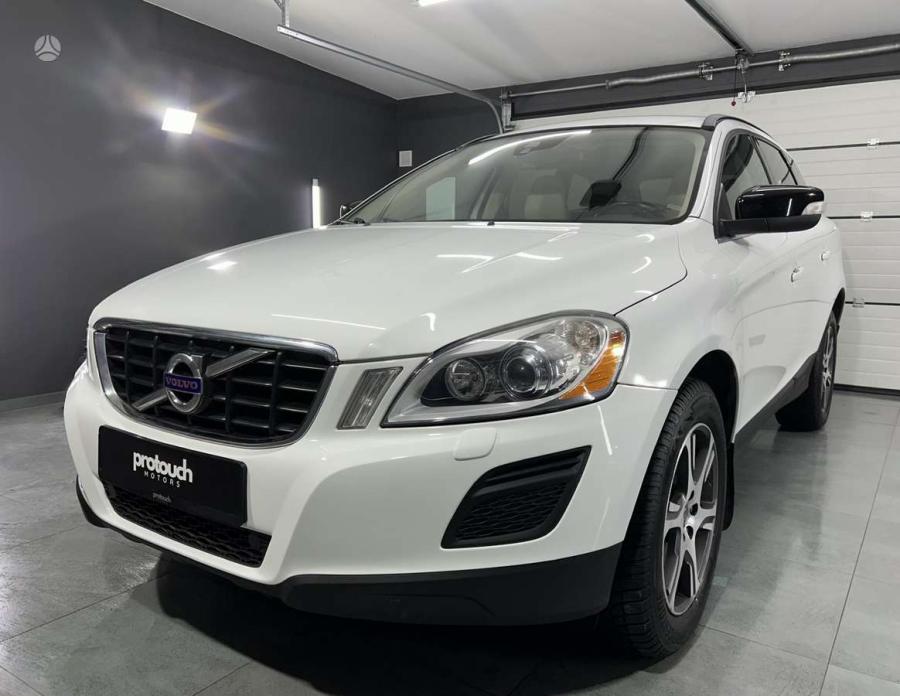 Balts Volvo XC60 2013 Utena, ar dzinēja tilpumu 2.40 L un nobraukumu 308 tūkst. km par 9950 €, foto 30 vietnē AUTOMOTO.COM.LV