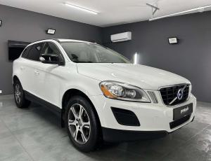 Balts Volvo XC60 2013 Utena, ar dzinēja tilpumu 2.40 L un nobraukumu 308 tūkst. km par 9950 €, foto 32 vietnē AUTOMOTO.COM.LV