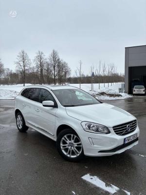White Volvo XC60 2013 in Vilnius, with an engine capacity of 3.20 L and mileage of 181 thousand km for 11500 €, photo 7 on AUTOMOTO.COM.LV