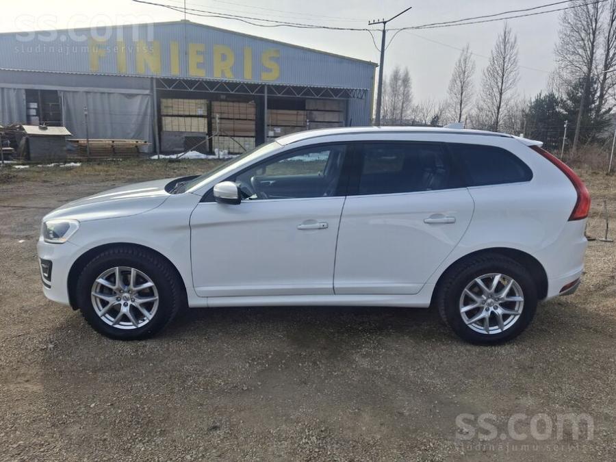 Balts Volvo XC60 2013 Rīga, ar dzinēja tilpumu 2.00 L un nobraukumu 256 tūkst. km par 10995 €, foto 2 vietnē AUTOMOTO.COM.LV