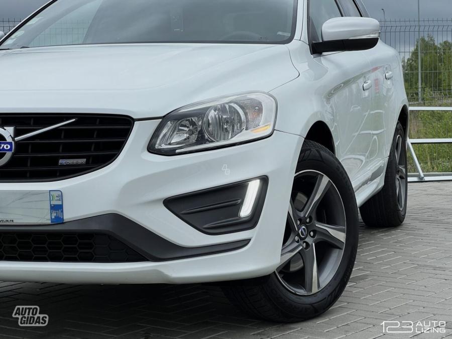 White Volvo XC60 2013 in Taurage, with an engine capacity of 2.00 L and mileage of 233 thousand km for 10700 €, photo 4 on AUTOMOTO.COM.LV