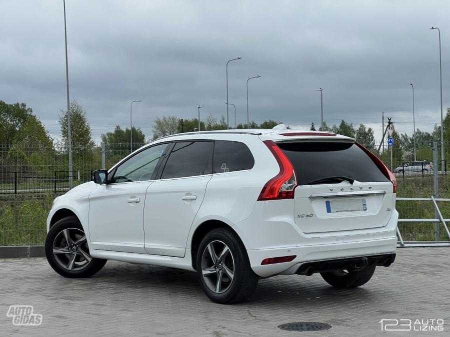 White Volvo XC60 2013 in Taurage, with an engine capacity of 2.00 L and mileage of 233 thousand km for 10700 €, photo 8 on AUTOMOTO.COM.LV