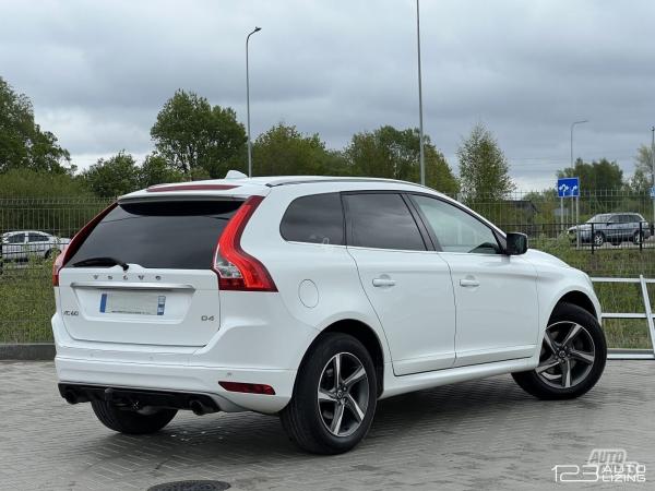 Balts Volvo XC60 2013 Tauragė, ar dzinēja tilpumu 2.00 L un nobraukumu 233 tūkst. km par 10700 €, foto 9 vietnē AUTOMOTO.COM.LV