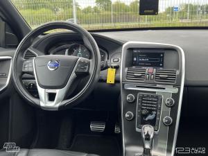 White Volvo XC60 2013 in Taurage, with an engine capacity of 2.00 L and mileage of 233 thousand km for 10700 €, photo 17 on AUTOMOTO.COM.LV