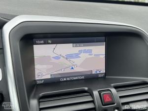 White Volvo XC60 2013 in Taurage, with an engine capacity of 2.00 L and mileage of 233 thousand km for 10700 €, photo 22 on AUTOMOTO.COM.LV