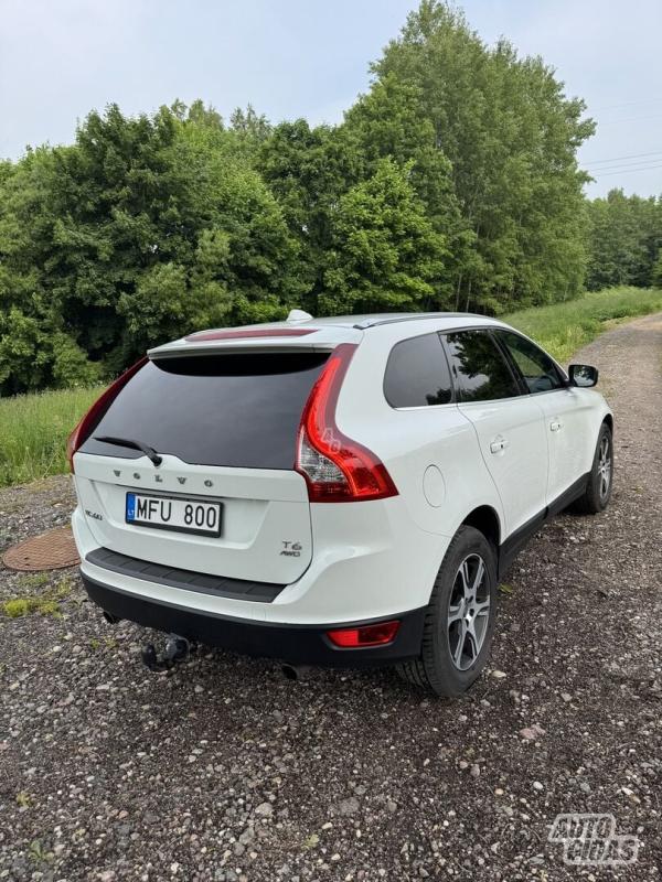 Balts Volvo XC60 2013 Kauņa, ar dzinēja tilpumu 3.00 L un nobraukumu 305 tūkst. km par 6700 €, foto 3 vietnē AUTOMOTO.COM.LV