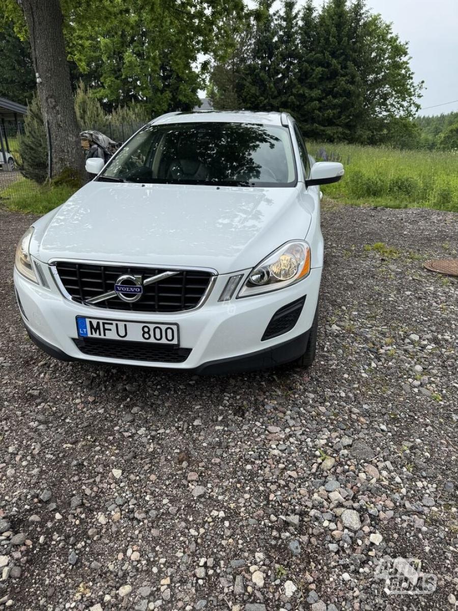 Balts Volvo XC60 2013 Kauņa, ar dzinēja tilpumu 3.00 L un nobraukumu 305 tūkst. km par 6700 €, foto 7 vietnē AUTOMOTO.COM.LV
