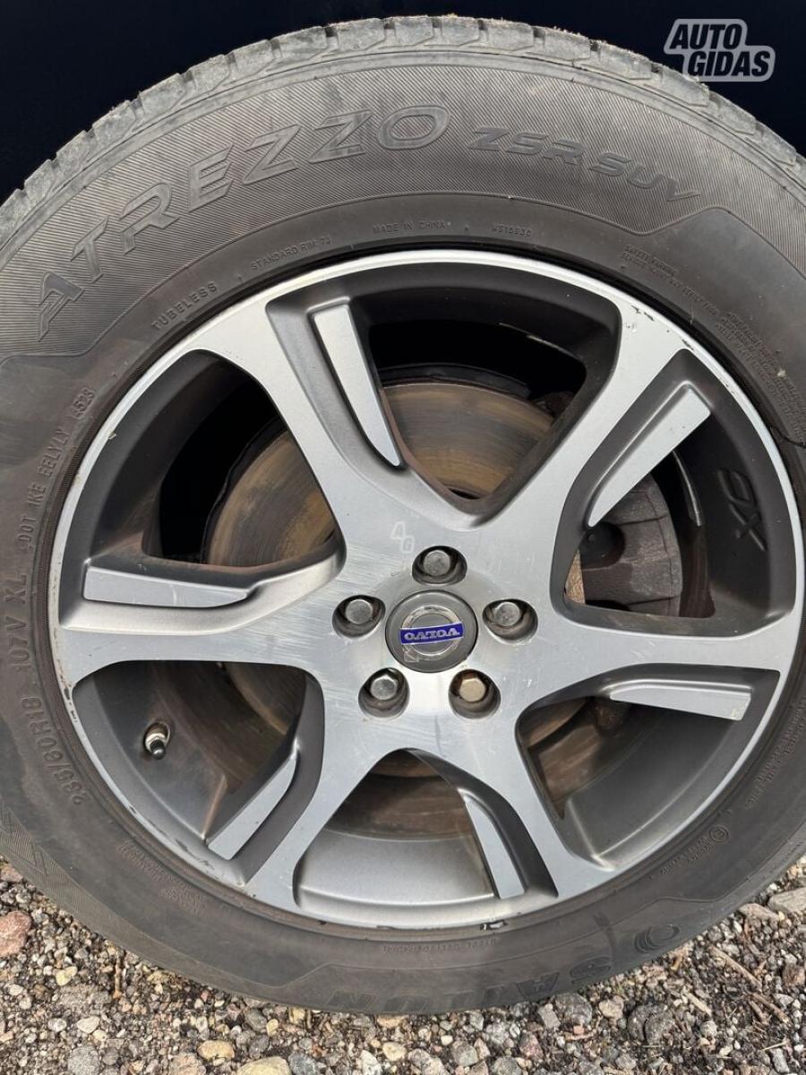 Balts Volvo XC60 2013 Kauņa, ar dzinēja tilpumu 3.00 L un nobraukumu 305 tūkst. km par 6700 €, foto 15 vietnē AUTOMOTO.COM.LV