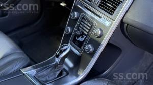 Balts Volvo XC60 2013 Jūrmala, ar dzinēja tilpumu 2.40 L un nobraukumu 0 tūkst. km par 10950 €, foto 20 vietnē AUTOMOTO.COM.LV