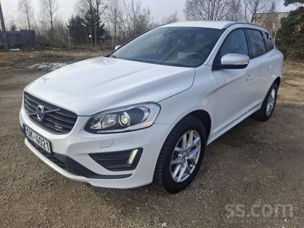 Белый Вольво ХС60 2013 в Рига, объемом двигателя 2.00 л и пробегом 256 тыс. км за 10650 €, фото 1 на AUTOMOTO.COM.LV