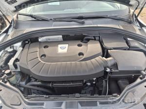 White Volvo XC60 2013 in Riga, with an engine capacity of 2.00 L and mileage of 256 thousand km for 10650 €, photo 22 on AUTOMOTO.COM.LV