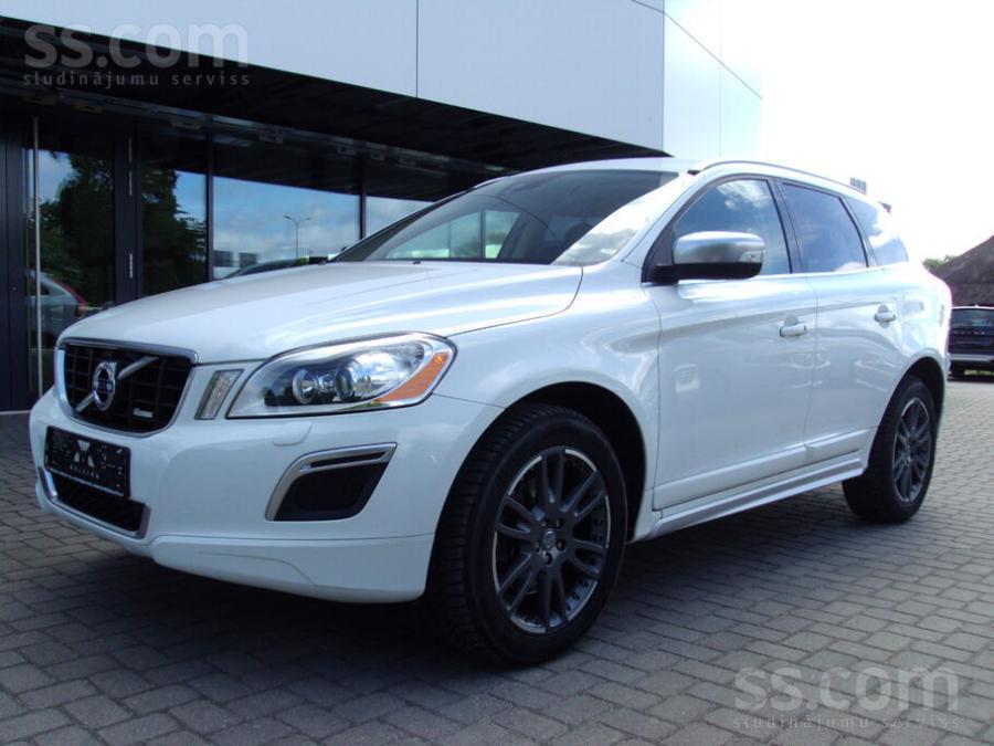 Balts Volvo XC60 2013 Rīga, ar dzinēja tilpumu 2.40 L un nobraukumu 182 tūkst. km par 13800 €, foto 1 vietnē AUTOMOTO.COM.LV