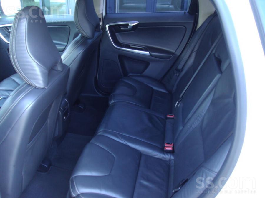 Balts Volvo XC60 2013 Rīga, ar dzinēja tilpumu 2.40 L un nobraukumu 182 tūkst. km par 13800 €, foto 6 vietnē AUTOMOTO.COM.LV