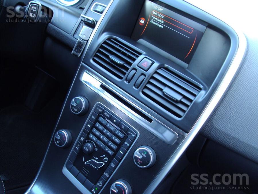 Balts Volvo XC60 2013 Rīga, ar dzinēja tilpumu 2.40 L un nobraukumu 182 tūkst. km par 13800 €, foto 9 vietnē AUTOMOTO.COM.LV