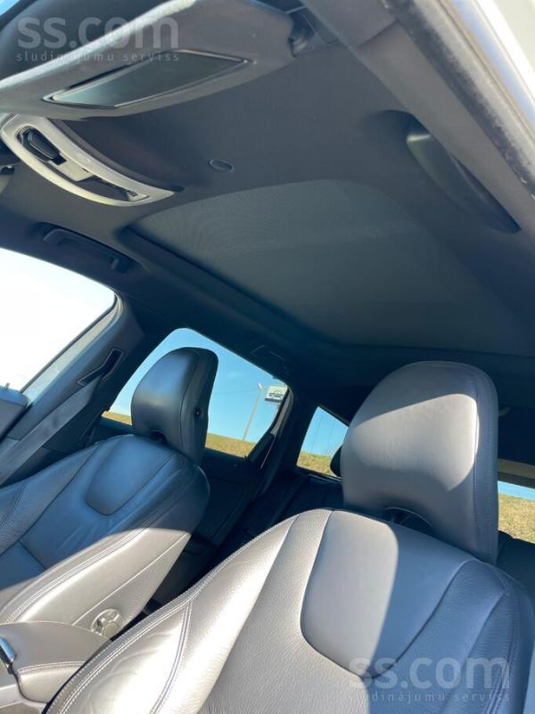 Balts Volvo XC60 2013 Daugavpils, ar dzinēja tilpumu 2.40 L un nobraukumu 280 tūkst. km par 14700 €, foto 8 vietnē AUTOMOTO.COM.LV