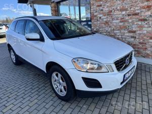 White Volvo XC60 2013 in Talsi, with an engine capacity of 2.40 L and mileage of 0 thousand km for 8470 €, photo 1 on AUTOMOTO.COM.LV