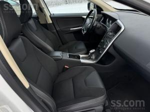 White Volvo XC60 2013 in Talsi, with an engine capacity of 2.40 L and mileage of 0 thousand km for 8470 €, photo 17 on AUTOMOTO.COM.LV