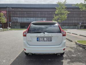 White Volvo XC60 2013 in Klaipeda, with an engine capacity of 3.19 L and mileage of 200 thousand km for 12000 €, photo 6 on AUTOMOTO.COM.LV