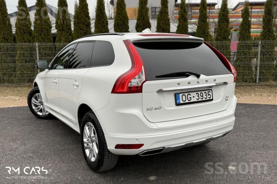 Balts Volvo XC60 2013 Jelgava, ar dzinēja tilpumu 2.40 L un nobraukumu 0 tūkst. km par 11950 €, foto 4 vietnē AUTOMOTO.COM.LV
