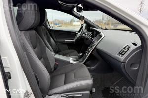Balts Volvo XC60 2013 Jelgava, ar dzinēja tilpumu 2.40 L un nobraukumu 0 tūkst. km par 11950 €, foto 12 vietnē AUTOMOTO.COM.LV