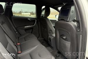 Balts Volvo XC60 2013 Jelgava, ar dzinēja tilpumu 2.40 L un nobraukumu 0 tūkst. km par 11950 €, foto 13 vietnē AUTOMOTO.COM.LV