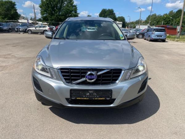 Balts Volvo XC60 2013 Rīga, ar dzinēja tilpumu 2.00 L un nobraukumu 240 tūkst. km par 12450 €, foto 5 vietnē AUTOMOTO.COM.LV