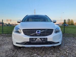 Balts Volvo XC60 2013 Saldus, ar dzinēja tilpumu 2.40 L un nobraukumu 326 tūkst. km par 12200 €, foto 3 vietnē AUTOMOTO.COM.LV