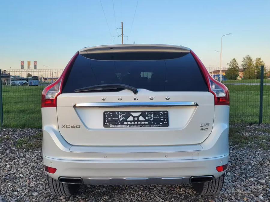 Balts Volvo XC60 2013 Saldus, ar dzinēja tilpumu 2.40 L un nobraukumu 326 tūkst. km par 12200 €, foto 6 vietnē AUTOMOTO.COM.LV