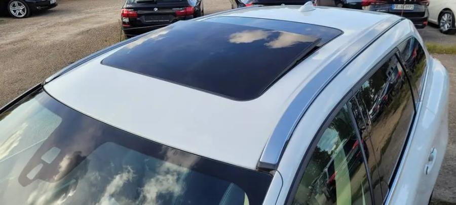Balts Volvo XC60 2013 Rīga, ar dzinēja tilpumu 2.40 L un nobraukumu 280 tūkst. km par 11900 €, foto 11 vietnē AUTOMOTO.COM.LV